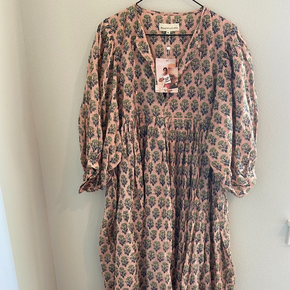 Daughters of India | Dresses | Daughters Of India Kyra Midi Dress ...